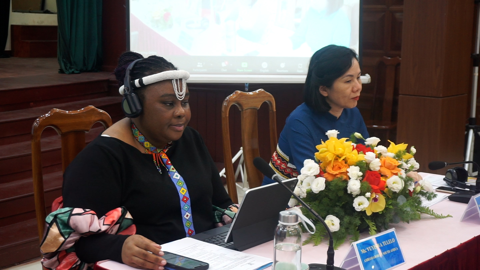 Việt Nam có tỷ lệ nữ đại biểu Quốc hội cao gần gấp rưỡi so với các nước ...