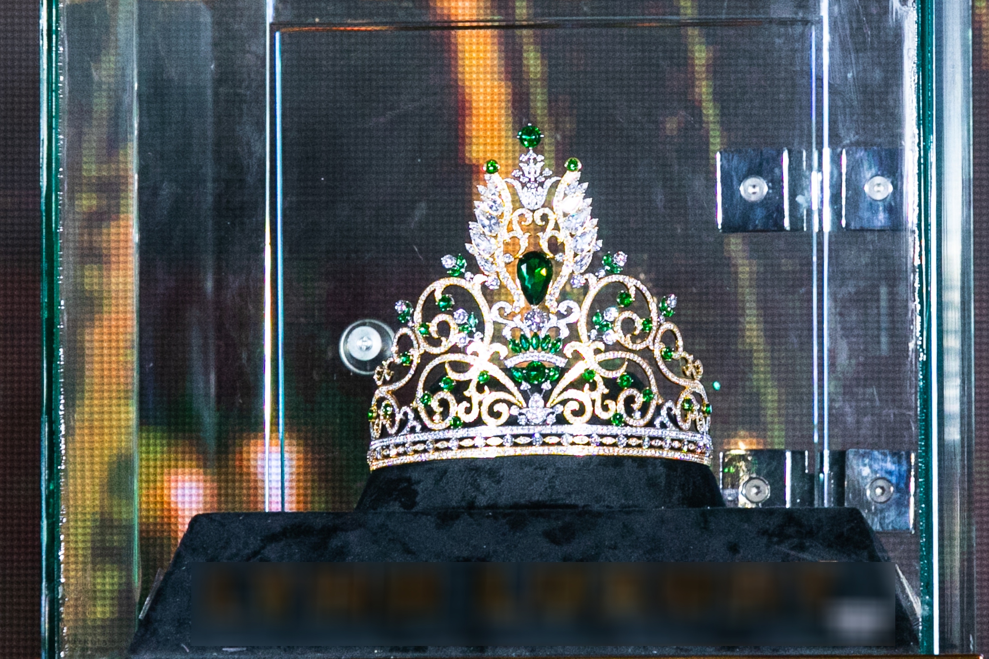 Hé lộ vương miện và sân khấu của Miss Grand Viet Nam