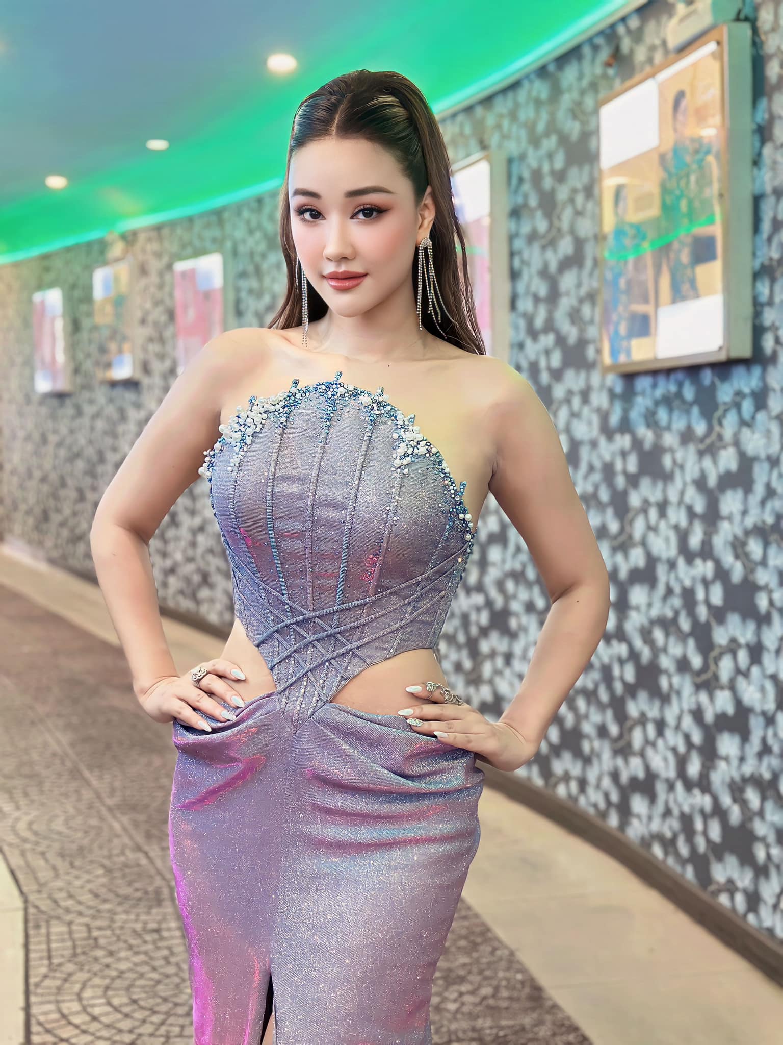 Cuộc sống hiện tại của ca sĩ Maya sau khi gặp biến cố hôn nhân, bị liệt ...