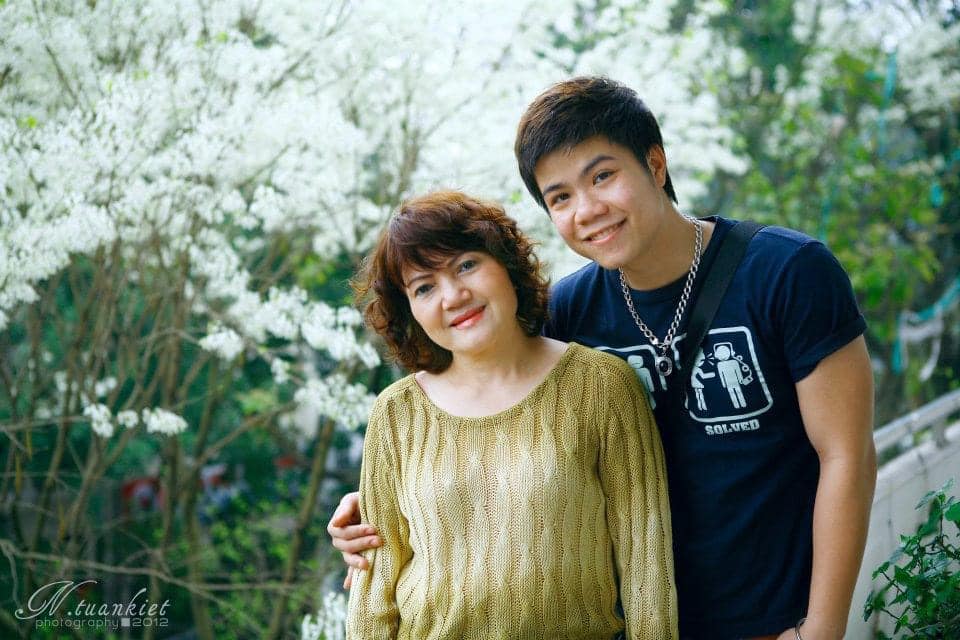 Ca sĩ Đinh Mạnh Ninh gây xúc động khi gửi lời tri ân cô giáo của mình