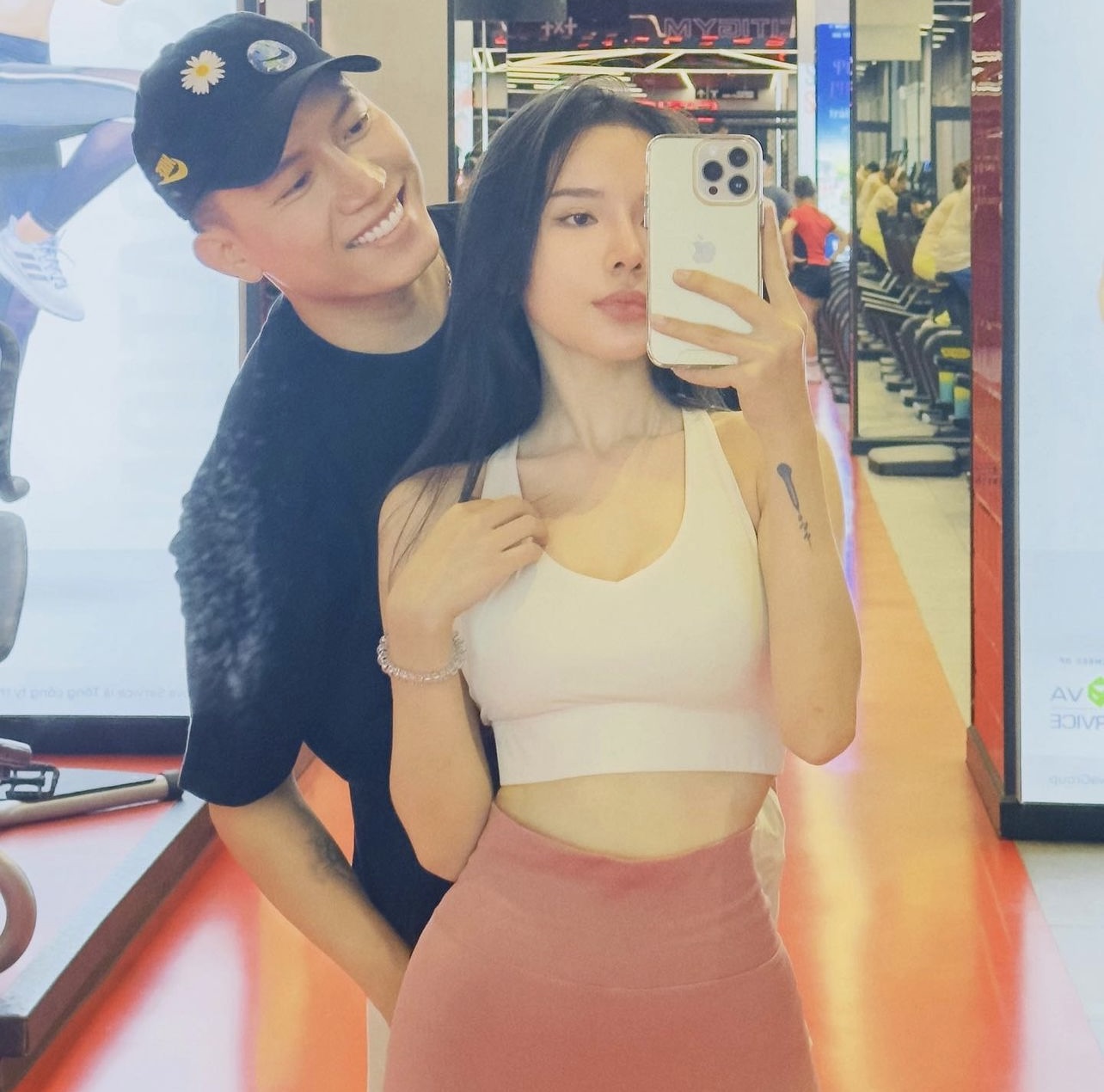 Anh Tú lần đầu công khai chuyện tình cảm với LyLy sau thời gian vướng nghi vấn hẹn hò?