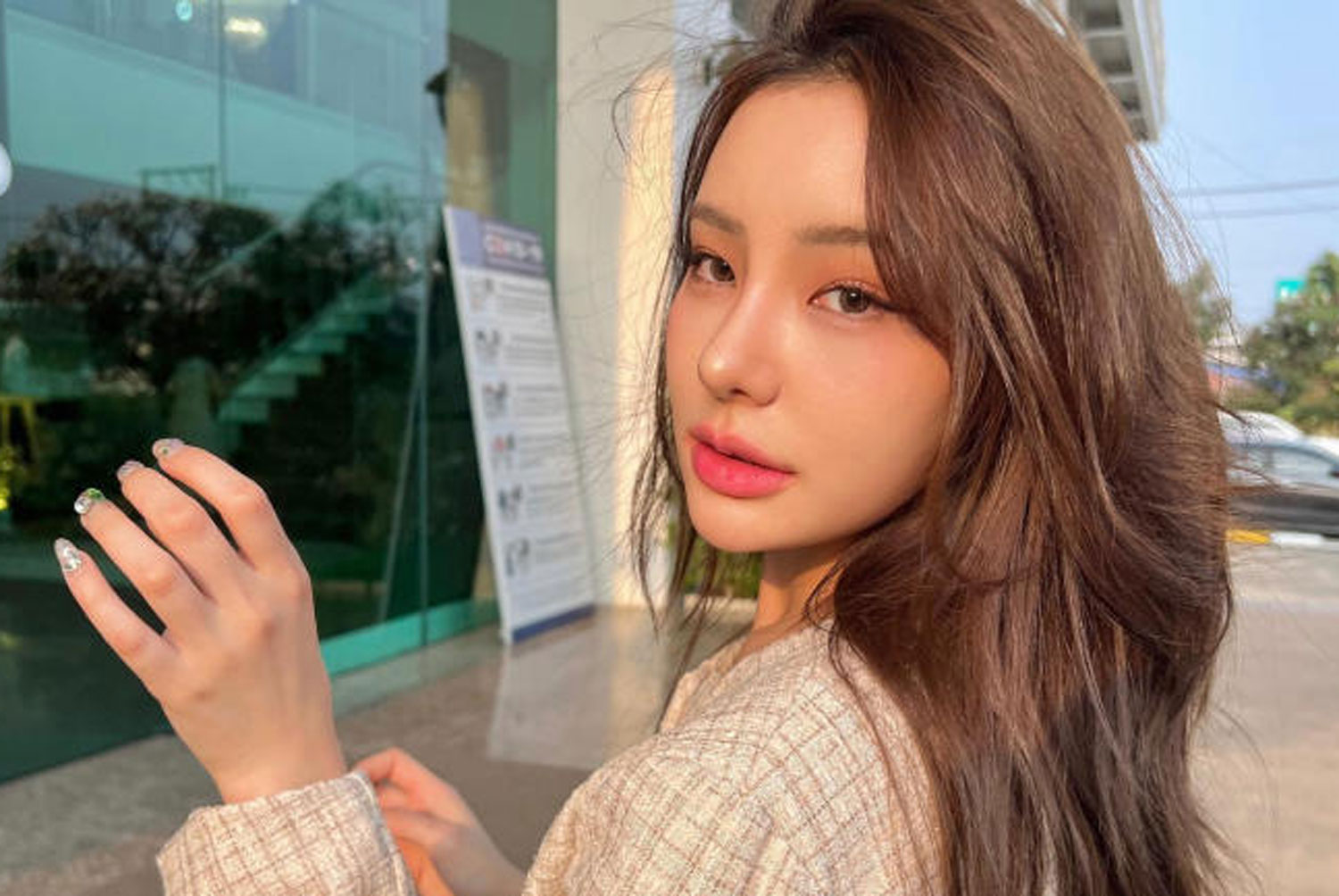 Nữ ca sĩ Thái Lan Gigi Supitcha vừa qua đời ở tuổi 20 từng bị bạn trai bạo hành nghiêm trọng