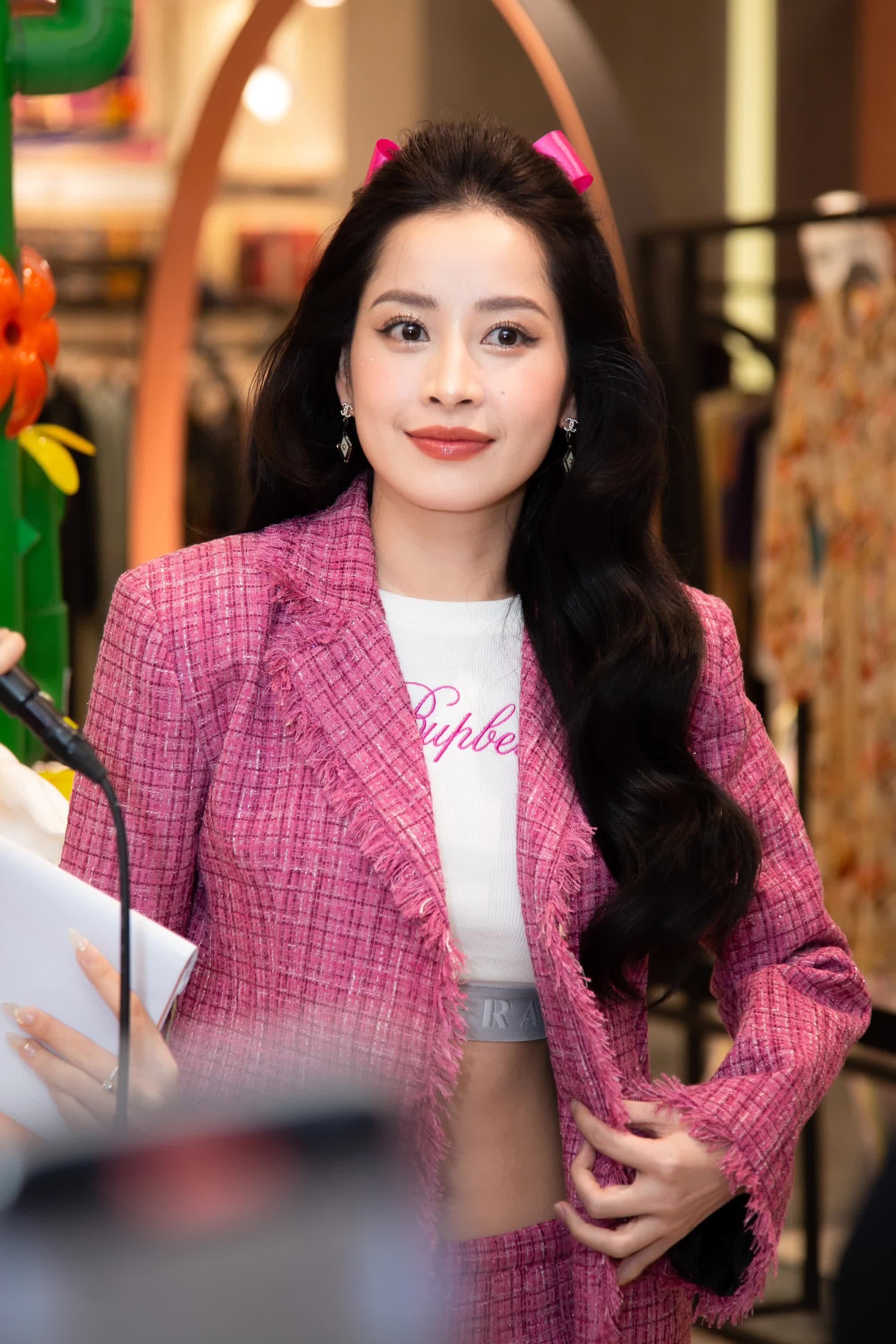 Chi Pu có động thái đầu tiên cho thấy sắp bước chân showbiz Trung Quốc