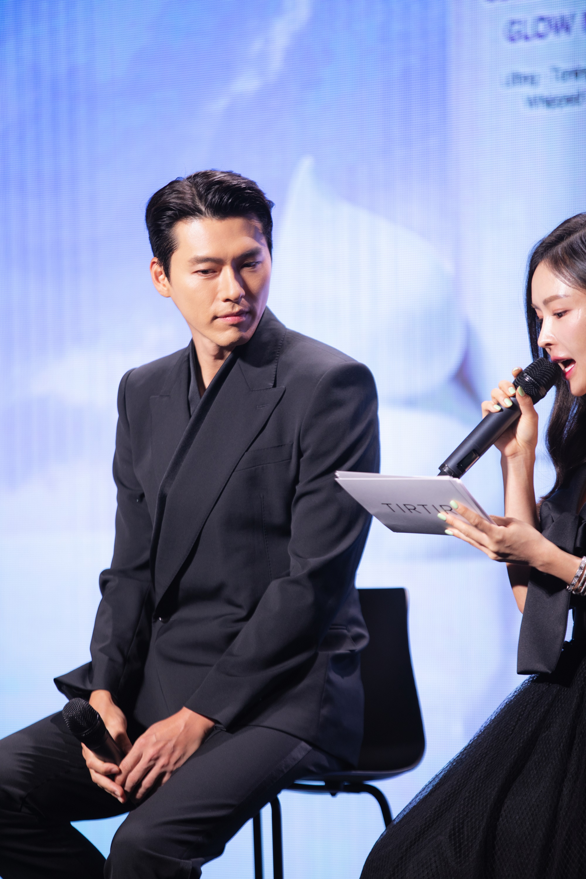 Hoa hậu Hải Dương gặp gỡ Hyun Bin tại Seoul