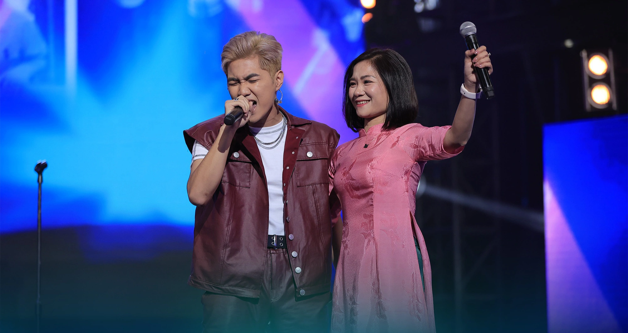 Tiết lộ hậu trường tập rap đáng yêu của mẹ con CAPTAIN (Rap Việt)