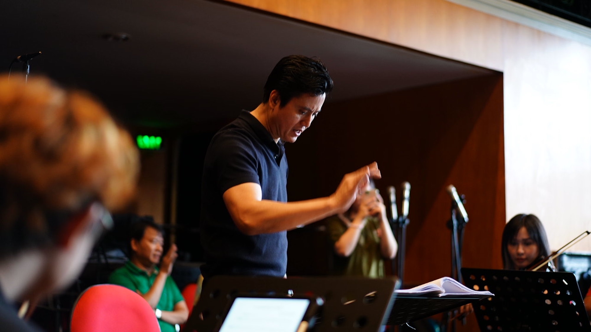 Hơn 100 nhạc công, nghệ sĩ tích cực tập luyện cho chương trình “Bài Ca ...