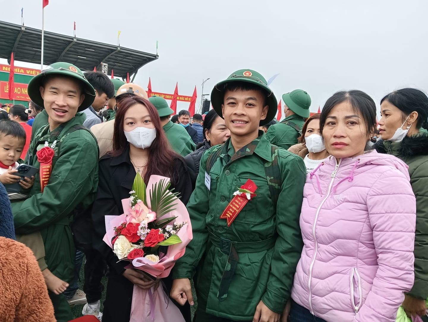 Những hình ảnh ấm áp trong ngày hội tòng quân ở Hà Tĩnh