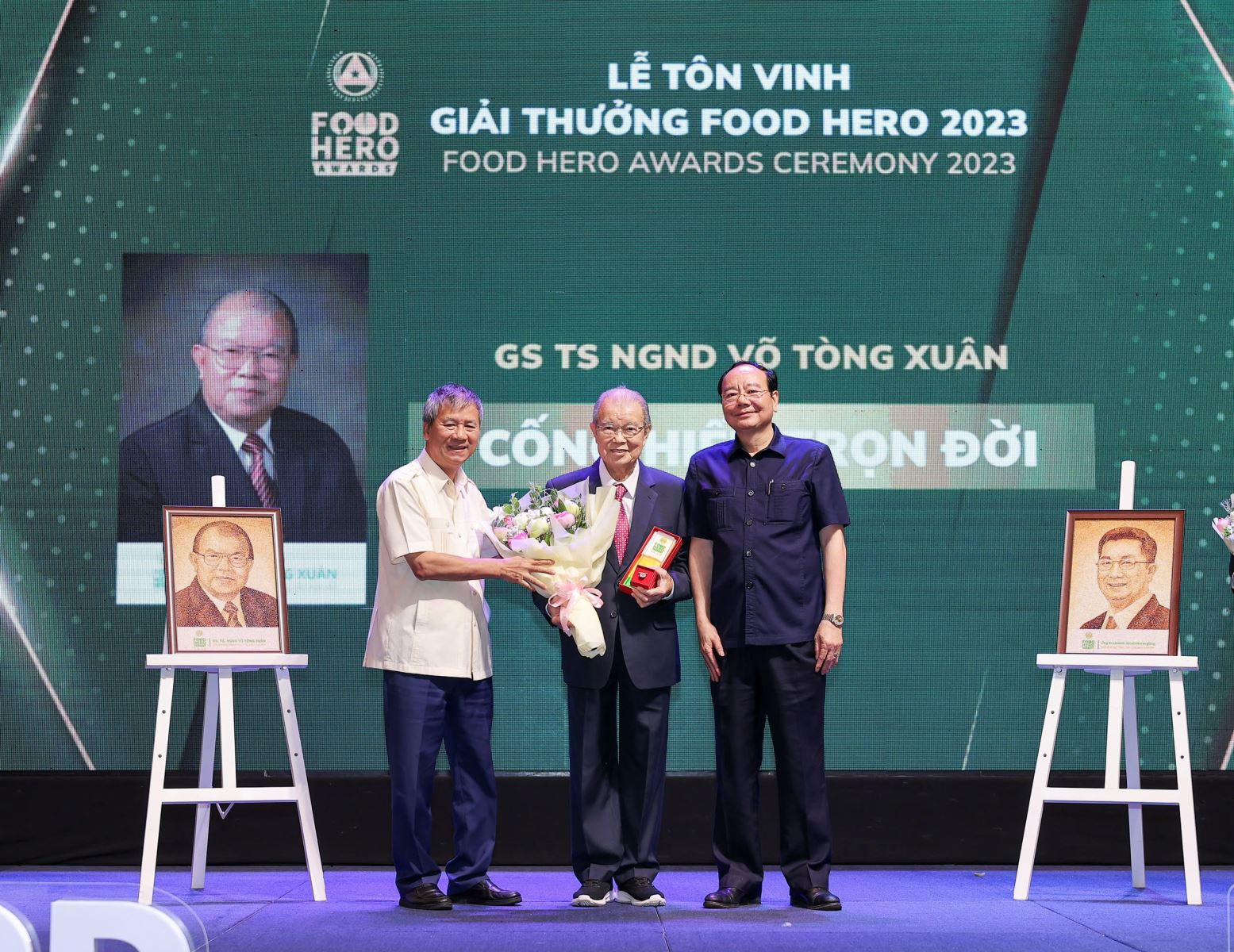 Giáo sư, Tiến sĩ, Anh hùng lao động, Nhà giáo Nhân dân Võ Tòng Xuân qua đời