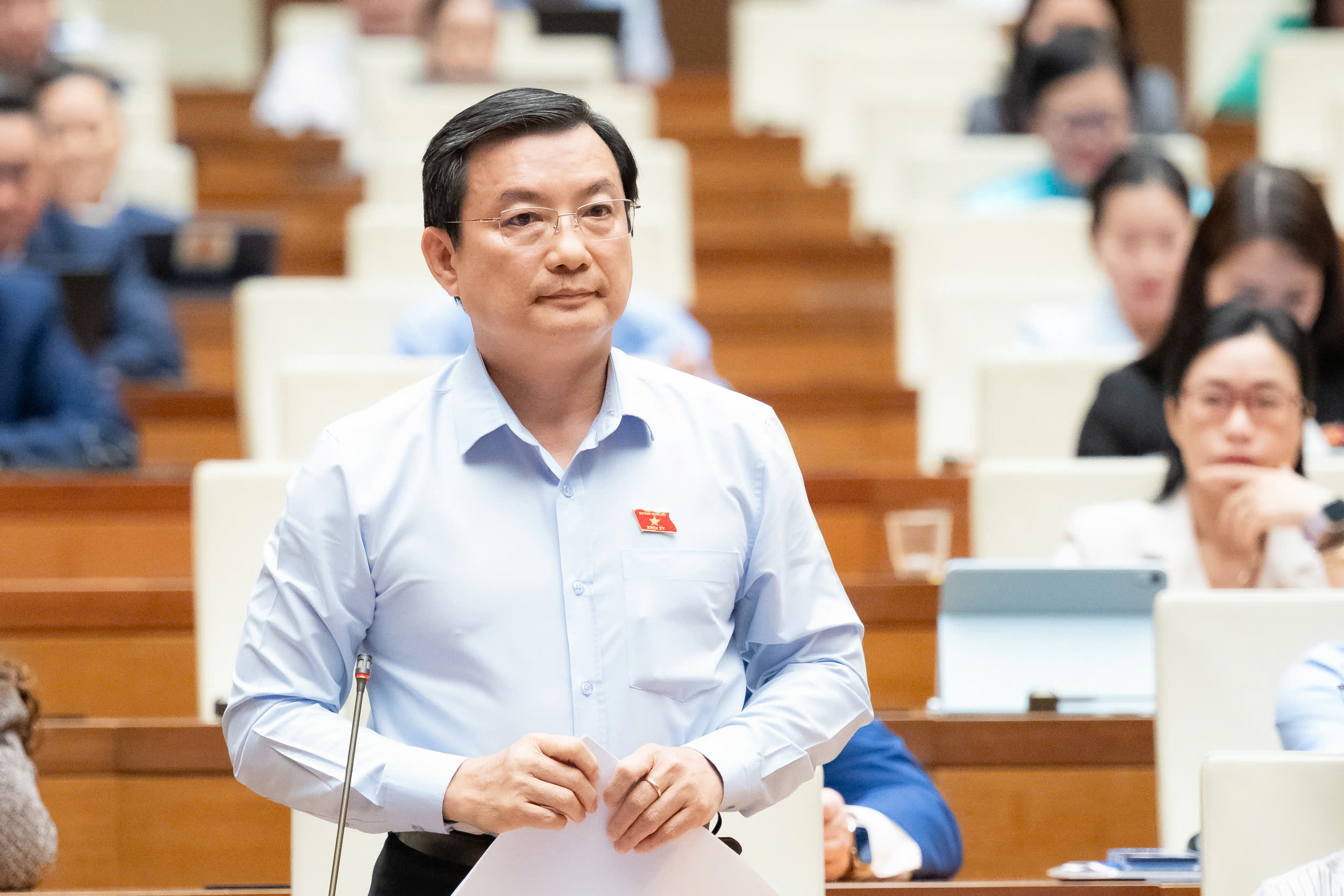 Delegater fra nasjonalforsamlingen foreslår at digitale plattformer må betale pressen hvis de ...