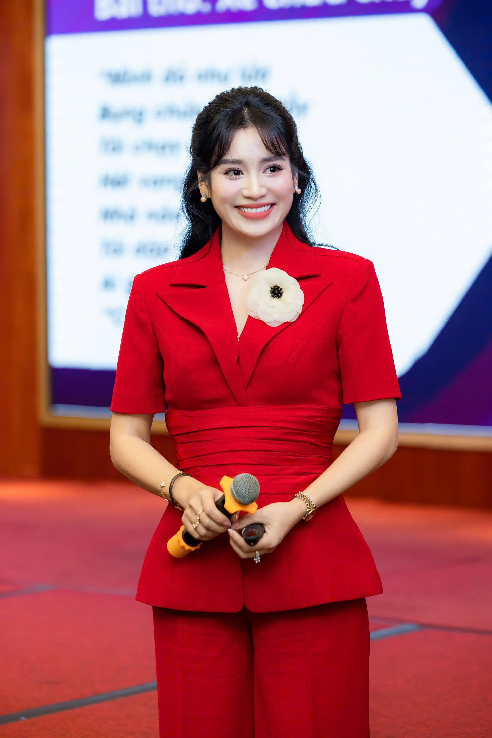 Preserving the Vietnamese language in the integration period