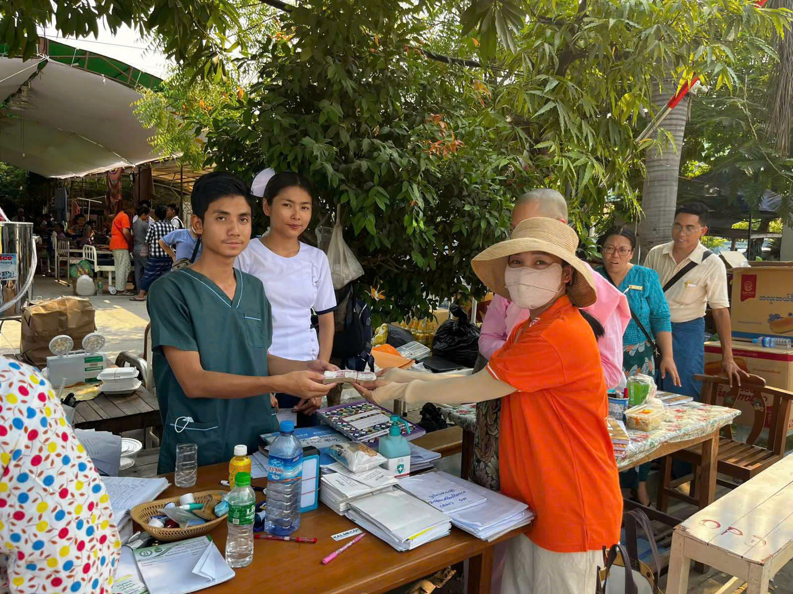 Tình người không biên giới sau động đất ở Myanmar