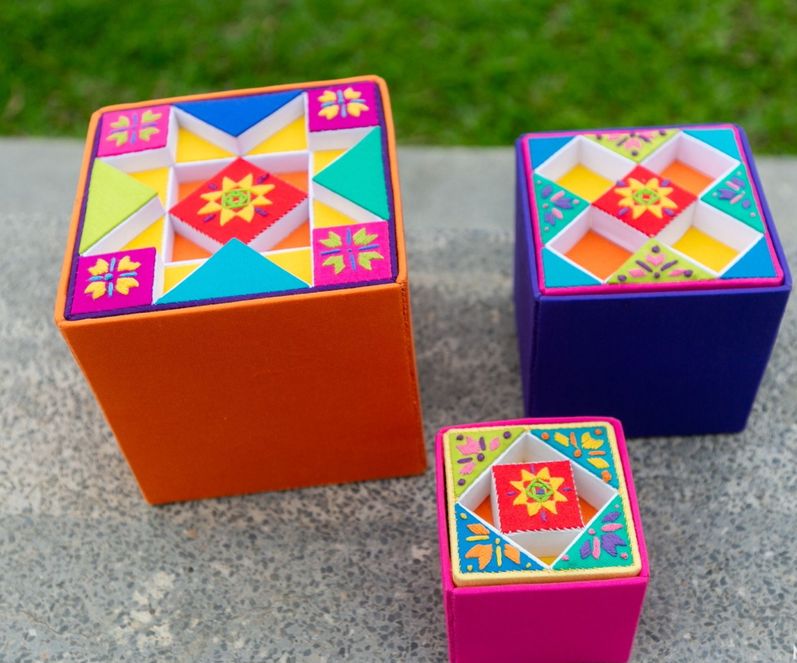 Students join hands to preserve traditional handicrafts of Muong people ...