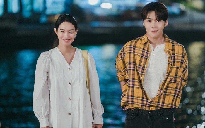 Những bóng hồng từng sánh vai với Kim Seon Ho » Báo Phụ Nữ Việt Nam