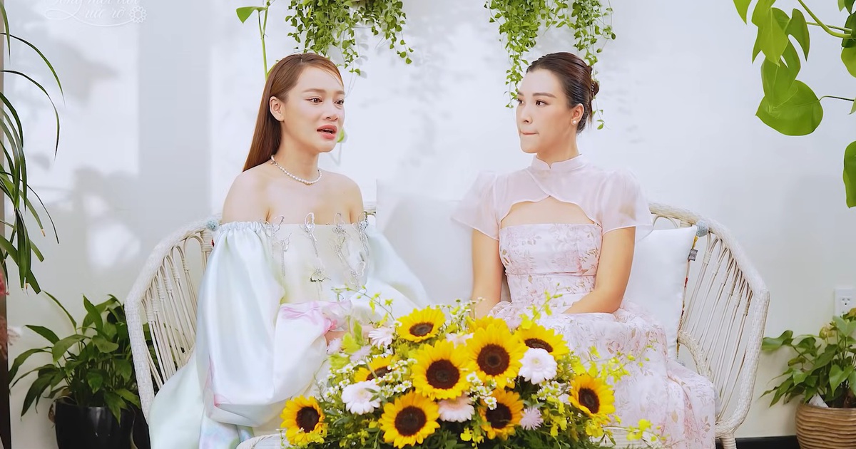 MC Hoàng Oanh: "Lúc đó, tôi thấy Nhã Phương xa cách quá, hơi lấn lướt ...