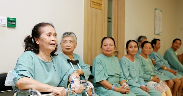 Vinmec Đà Nẵng & OW phẫu thuật thay khớp miễn phí cho bệnh nhân nghèo ...